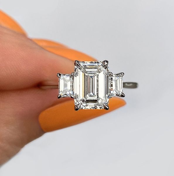 How to Choose Side Stones for your Three Stone Engagement Ring | FD