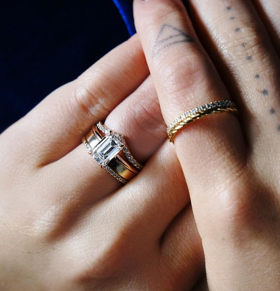 Ring it On: A Chic Guide to Matching and Wearing Wedding Ring Sets ...